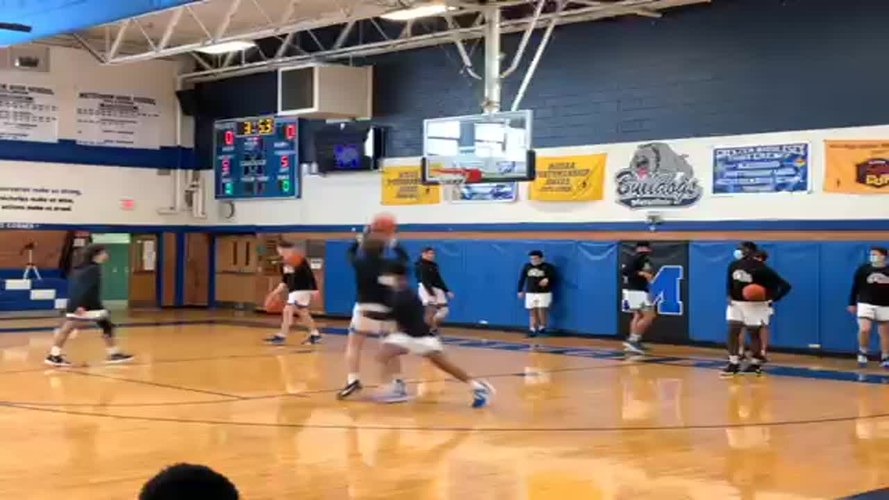 Metuchen (NJ) High School Sports - Football, Basketball, Baseball ...